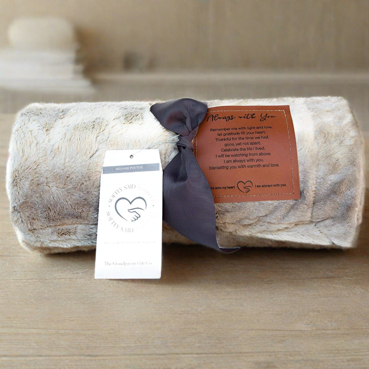 36 Best Memorial Gifts for Loss of Loved Ones – The Comfort Company